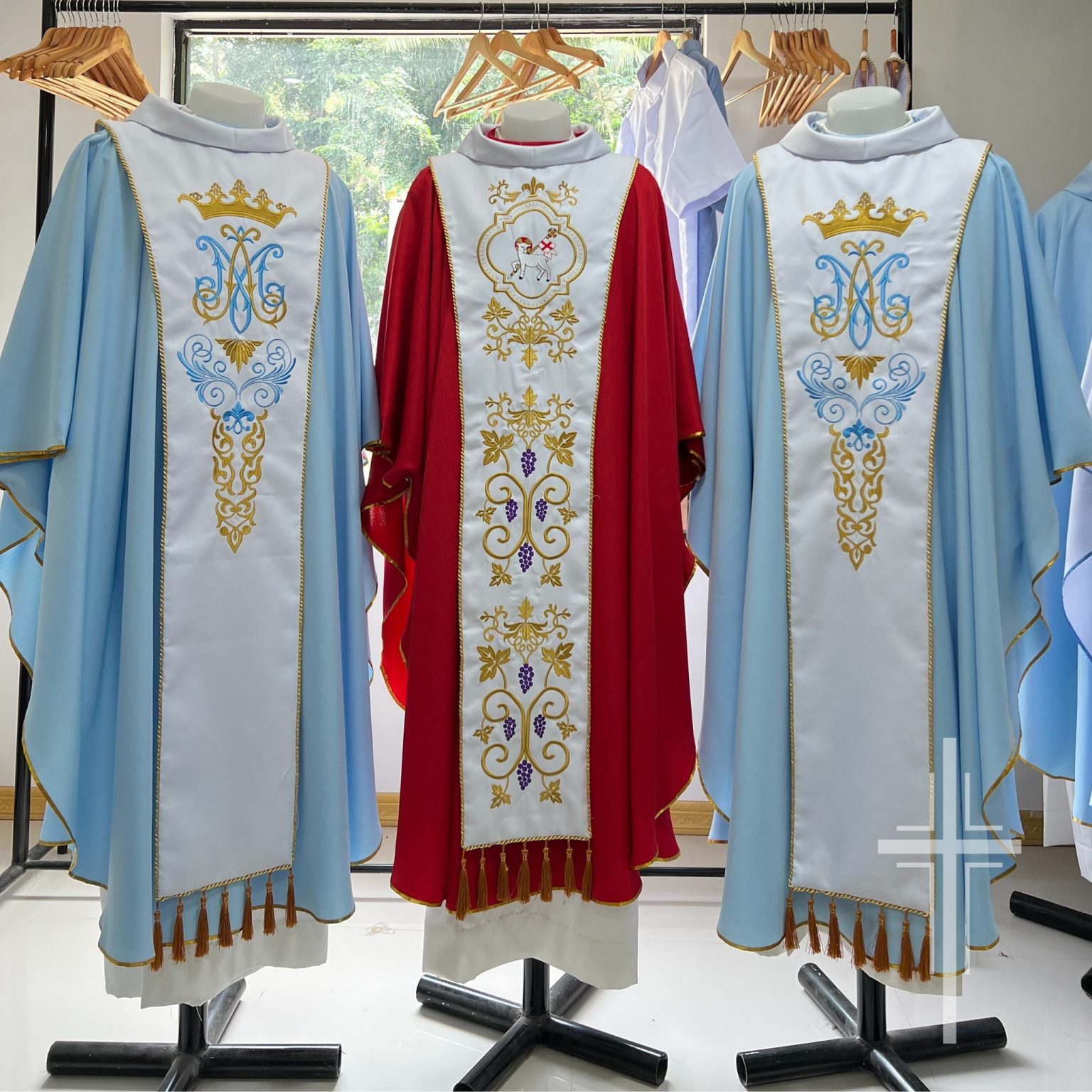 Home - Apostle's Vestments Tailoring